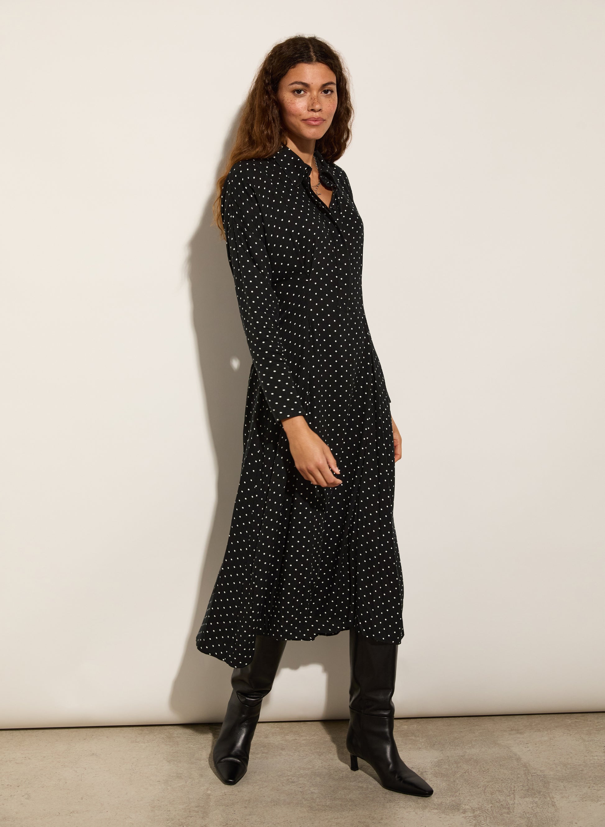 Becky Dress with LENZING™ ECOVERO™ - Black Polka Dot Print | Baukjen