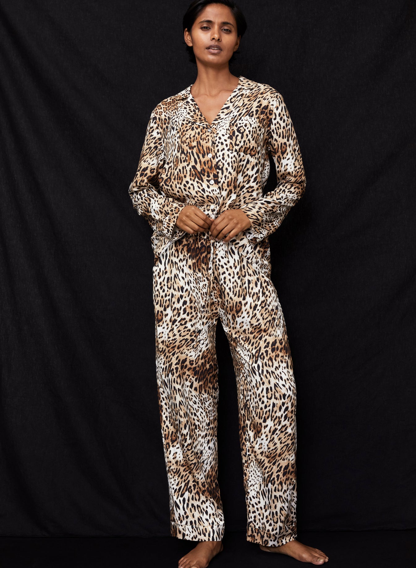 Mia Pyjamas with Livaeco – Baukjen