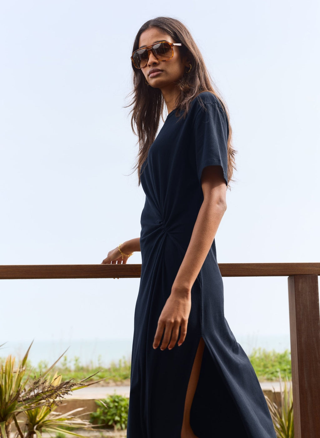 Alith T-Shirt Twist Dress - Classic Navy | Baukjen